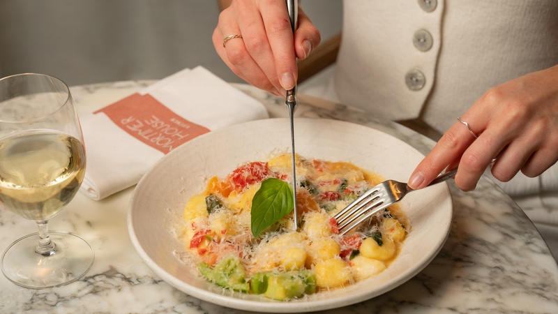 A neighbourhood restaurant in Central London | Mortimer House Kitchen